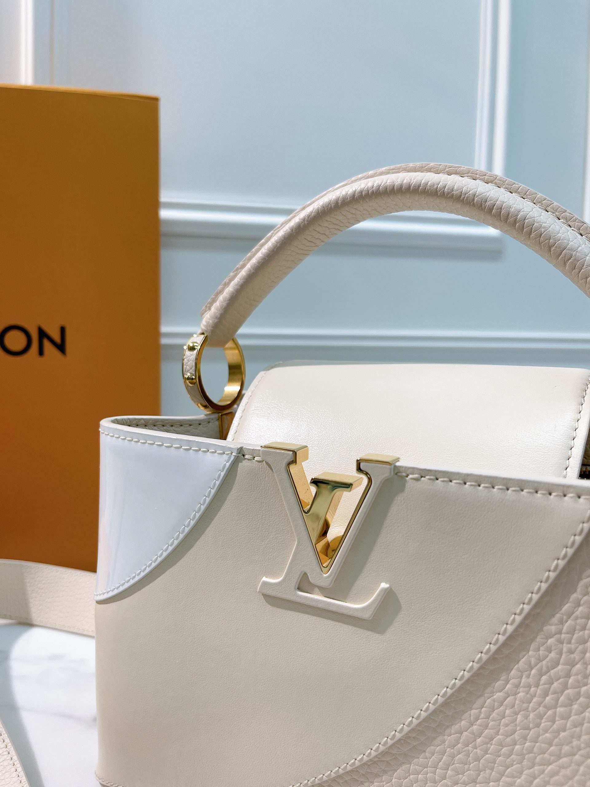 LOUIS VUITTON CAPUCINES BB - Ahli