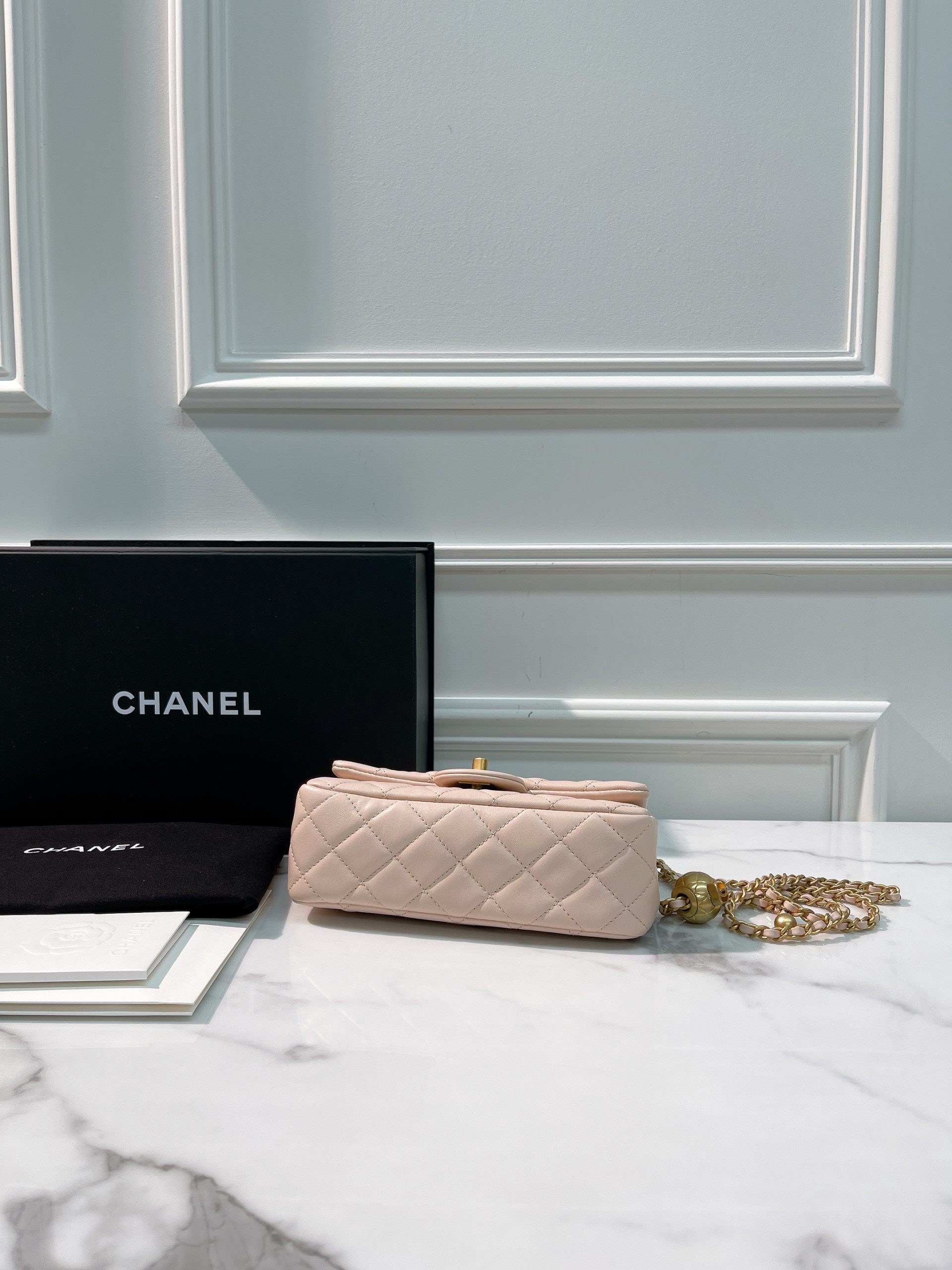 CHANEL MINI CLASSIC FLAP - Ahli