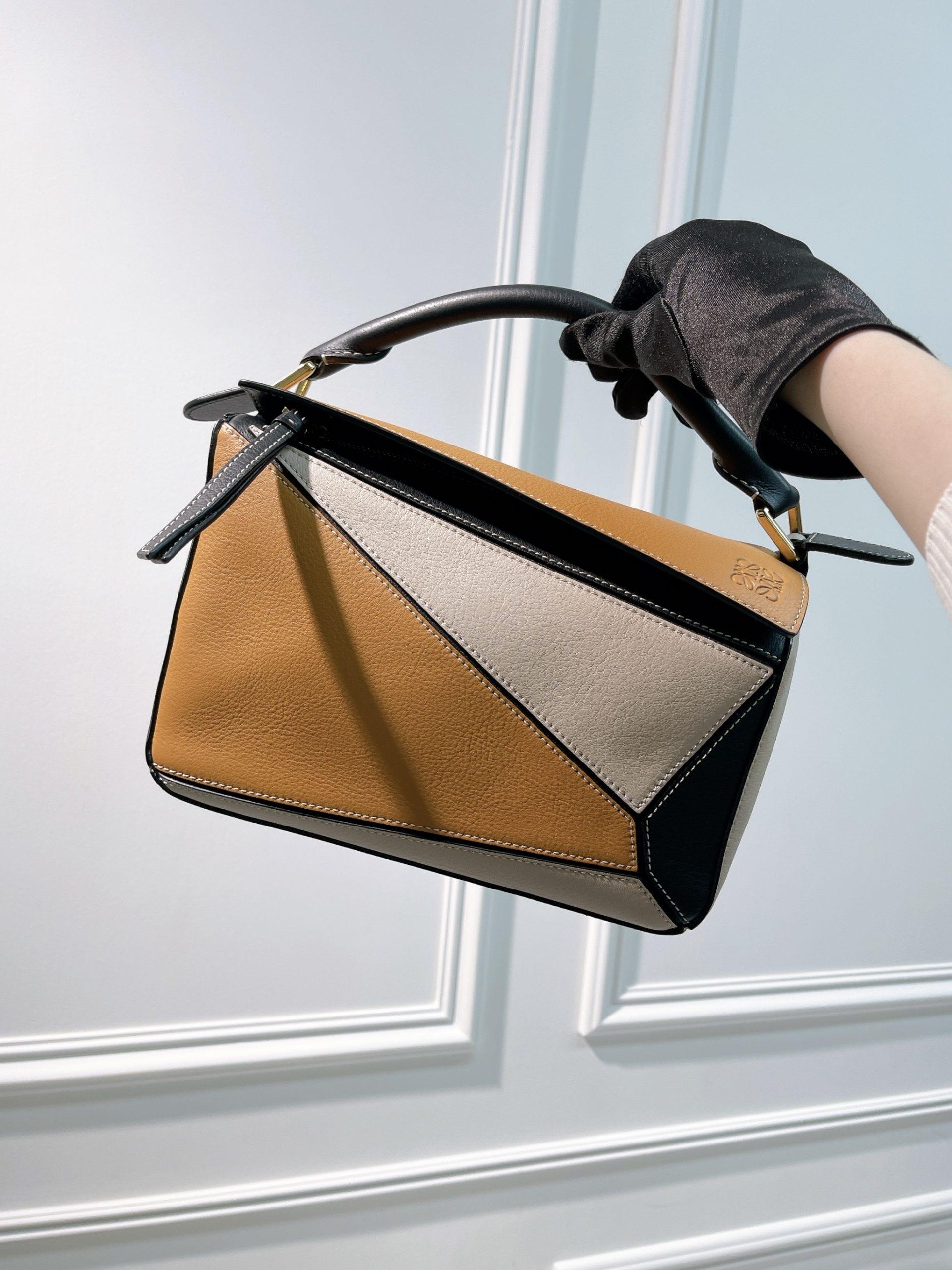 LOEWE PUZZLE - AHLi - Melbourne Second-Hand Luxury