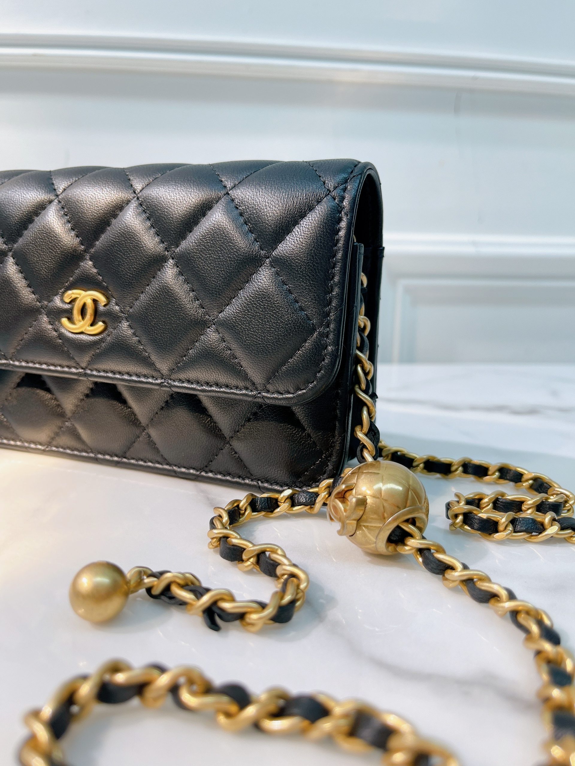 CHANEL MINI WALLET ON CHAIN - Ahli