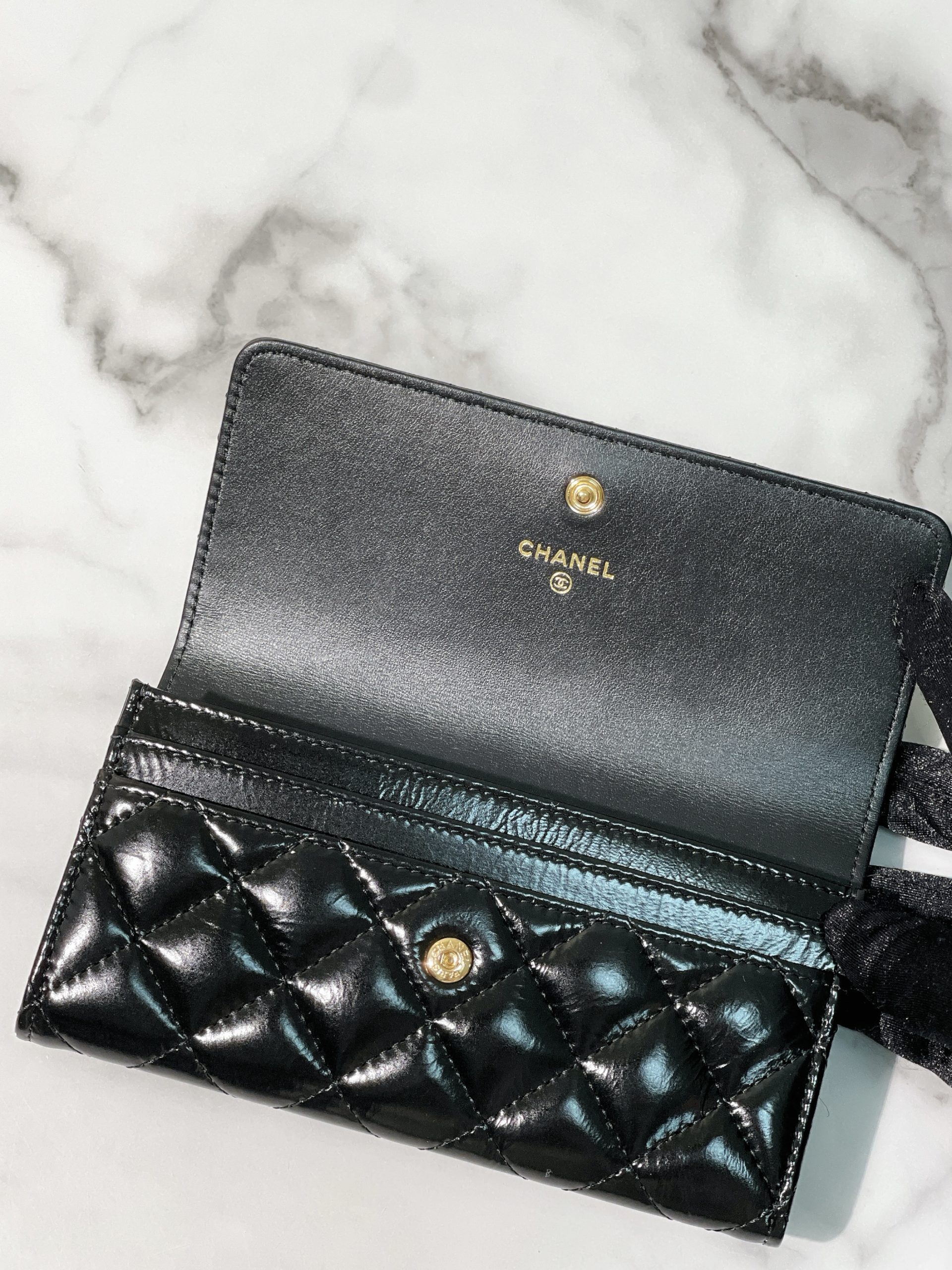 CHANEL 24K WALLET, Black/Gold - Ahli