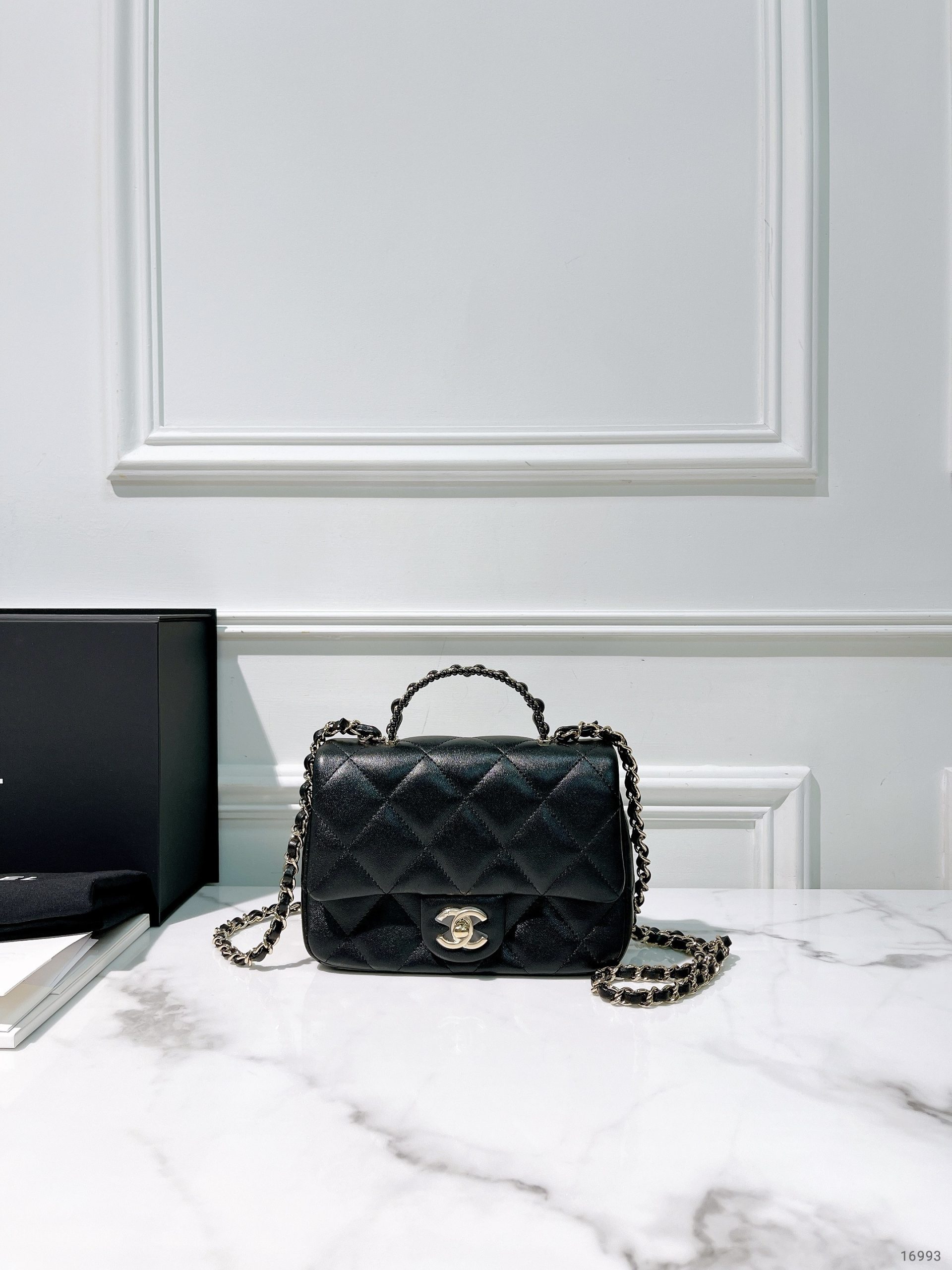 CHANEL 25P MINI HANDLE, Black/Gold - AHLi - Melbourne Second-Hand Luxury