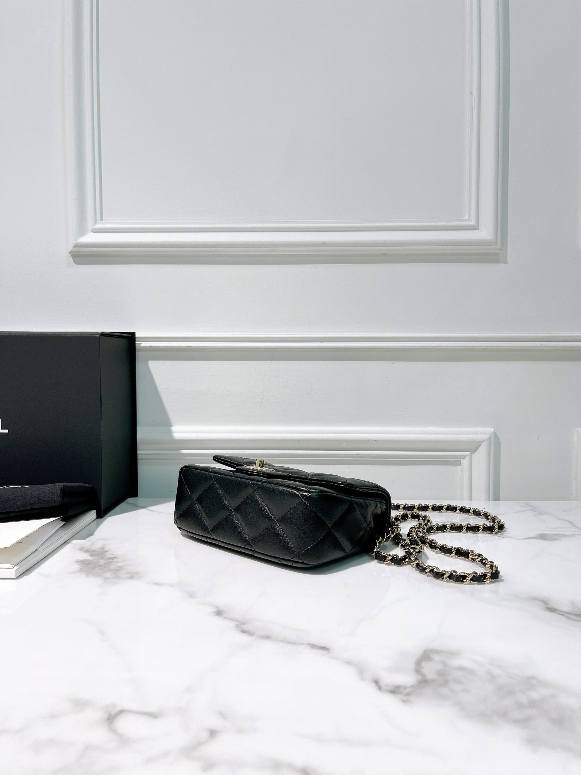 CHANEL 25P MINI HANDLE, Black/Gold - AHLi - Melbourne Second-Hand Luxury