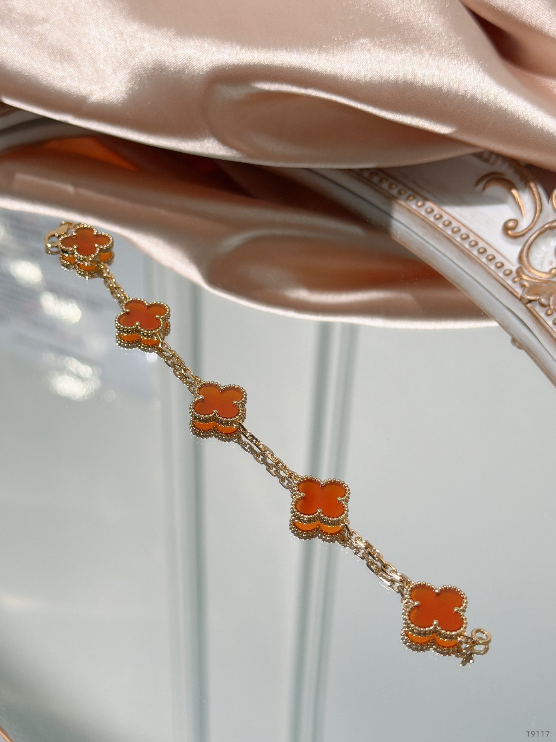 VCA VINTAGE ALHAMBRA BRACELET, 5 Motifs - AHLi - Melbourne Second-Hand ...